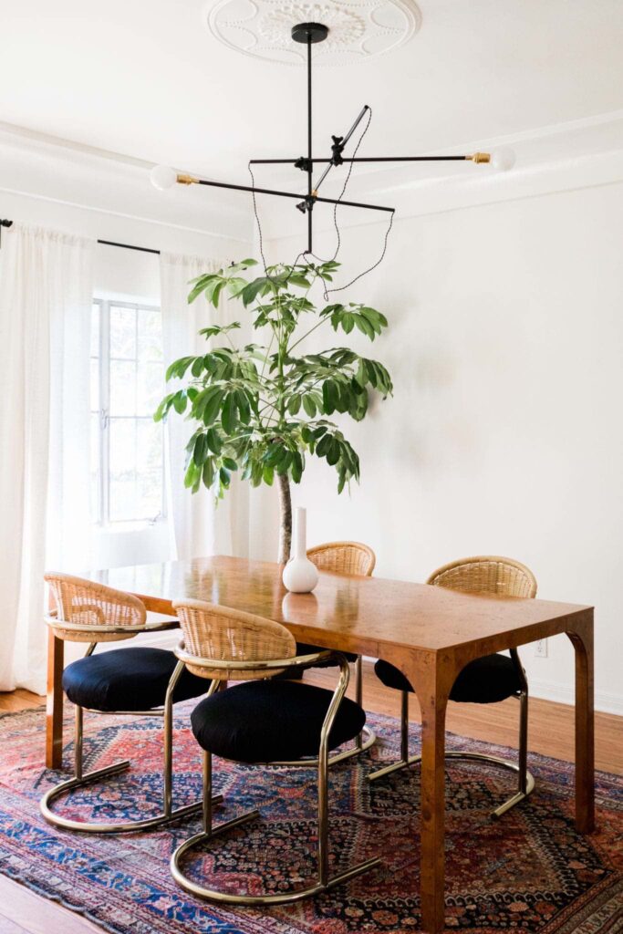 How to Decorate Your Home by Mixing Modern, Classic, and Vintage Pieces ...