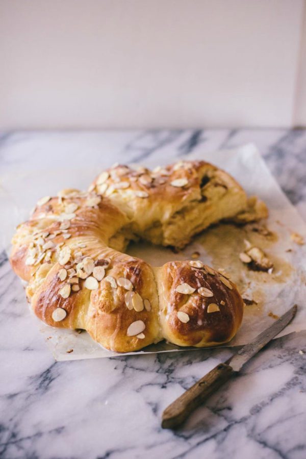 A Brioche Almond Ring Recipe You'll Want to Make | Wit & Delight ...